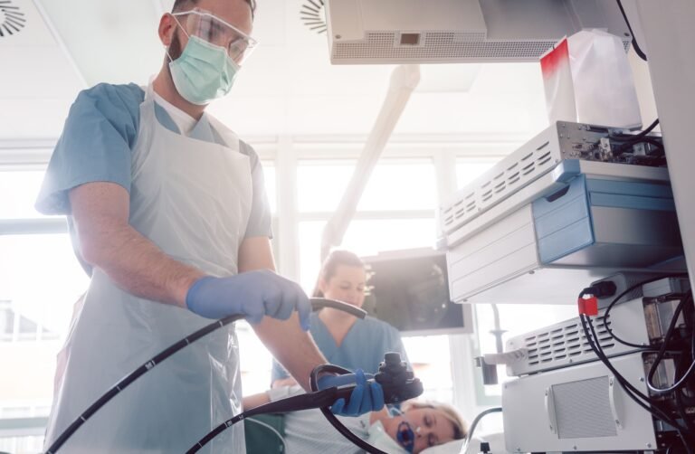 Endoscopia com biópsia: o que preciso saber antes de realizar o exame ...
